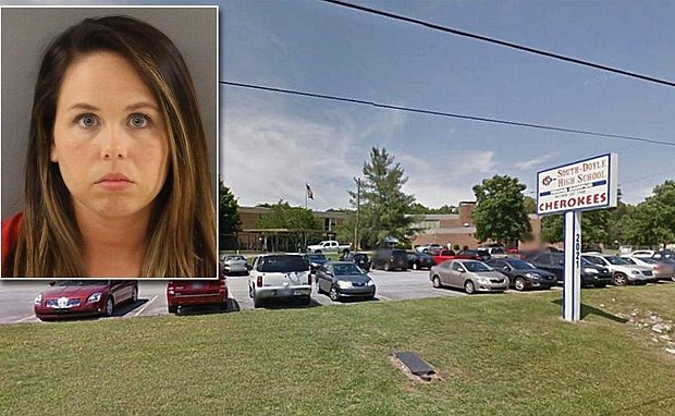 Coach Blackmailed By Players When They Show Him What His Wife Was