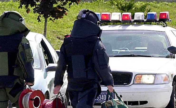 Bank Robber Turned Hostage Reveals Bizarre Conspiracy | LifeDaily